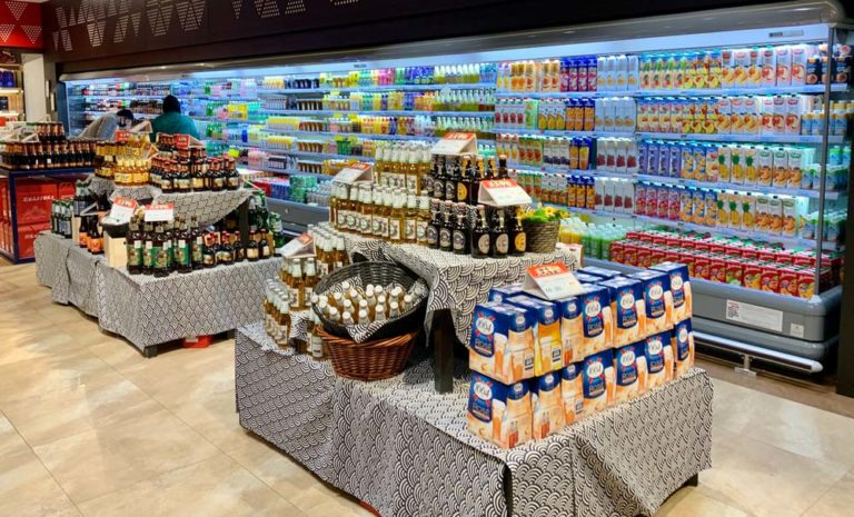 7 Off-Shelf Visual Merchandising Displays that Drive Sales